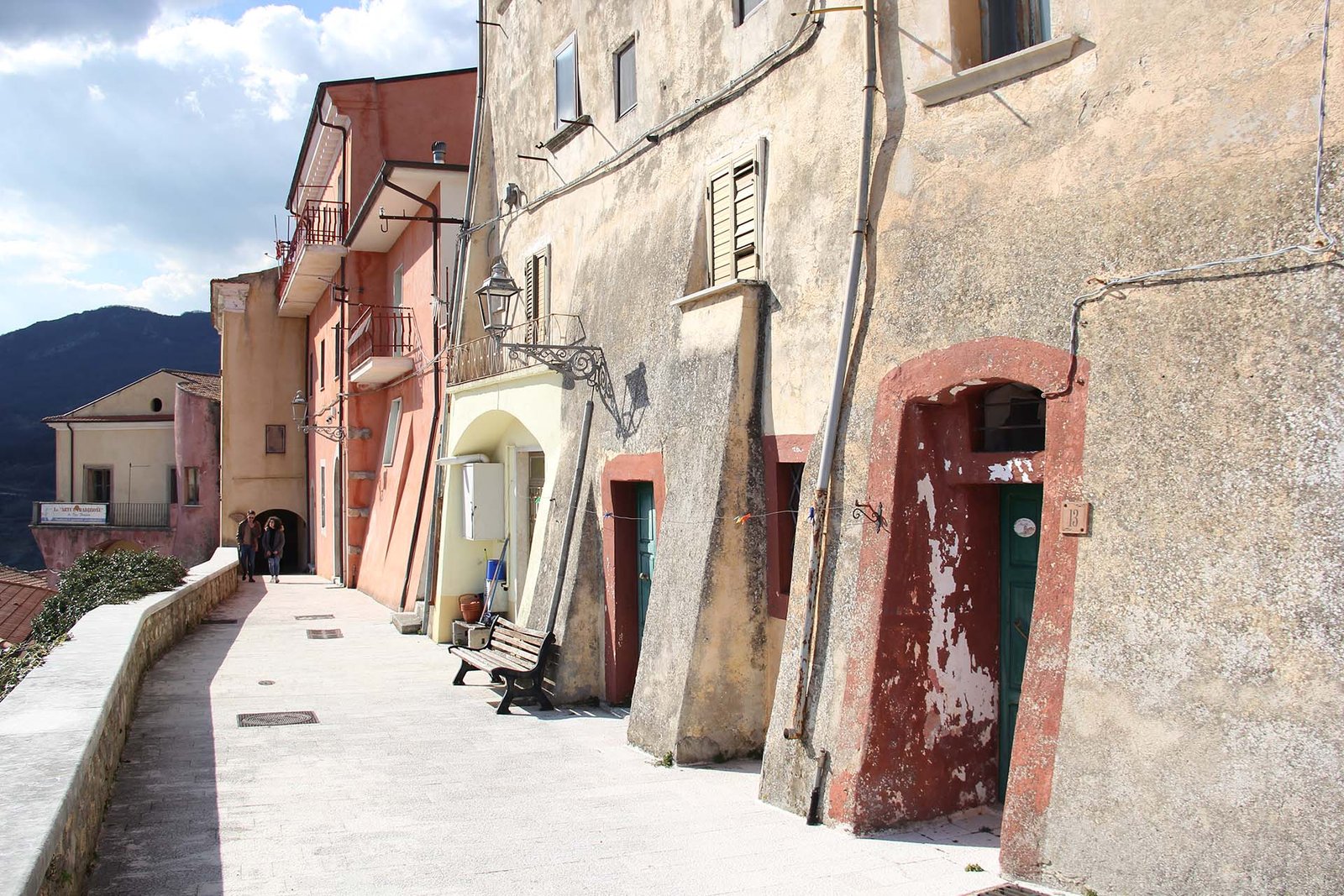 Scapoli: tra i vicoli accompagnati dalle zampogne | Turismo in Molise