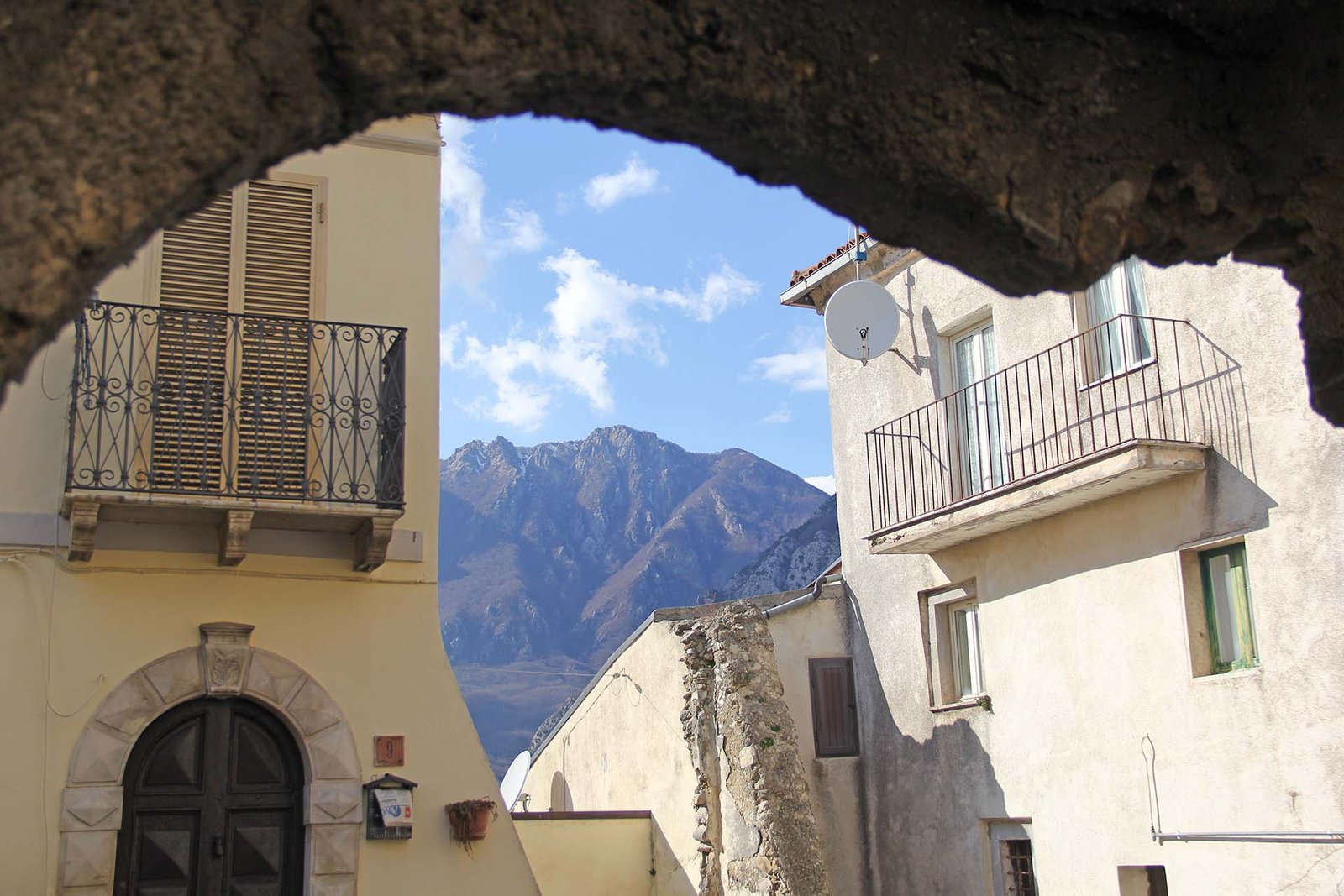 Scapoli: tra i vicoli accompagnati dalle zampogne | Turismo in Molise